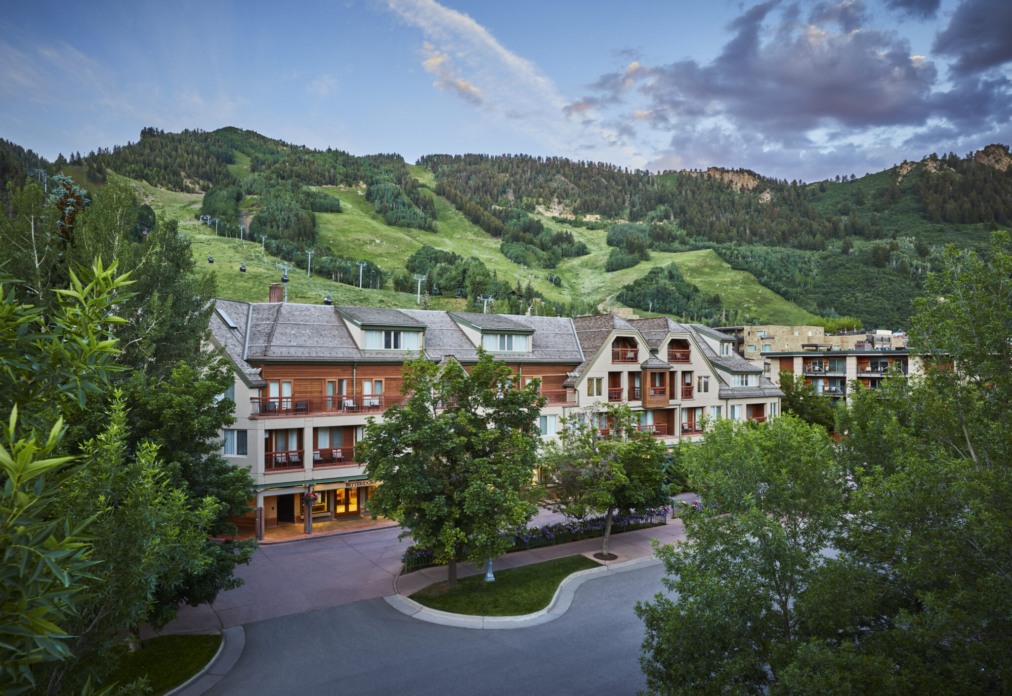 Aspen Snowmass Announces 2025-26 Season Pass Lineup | Aspen One